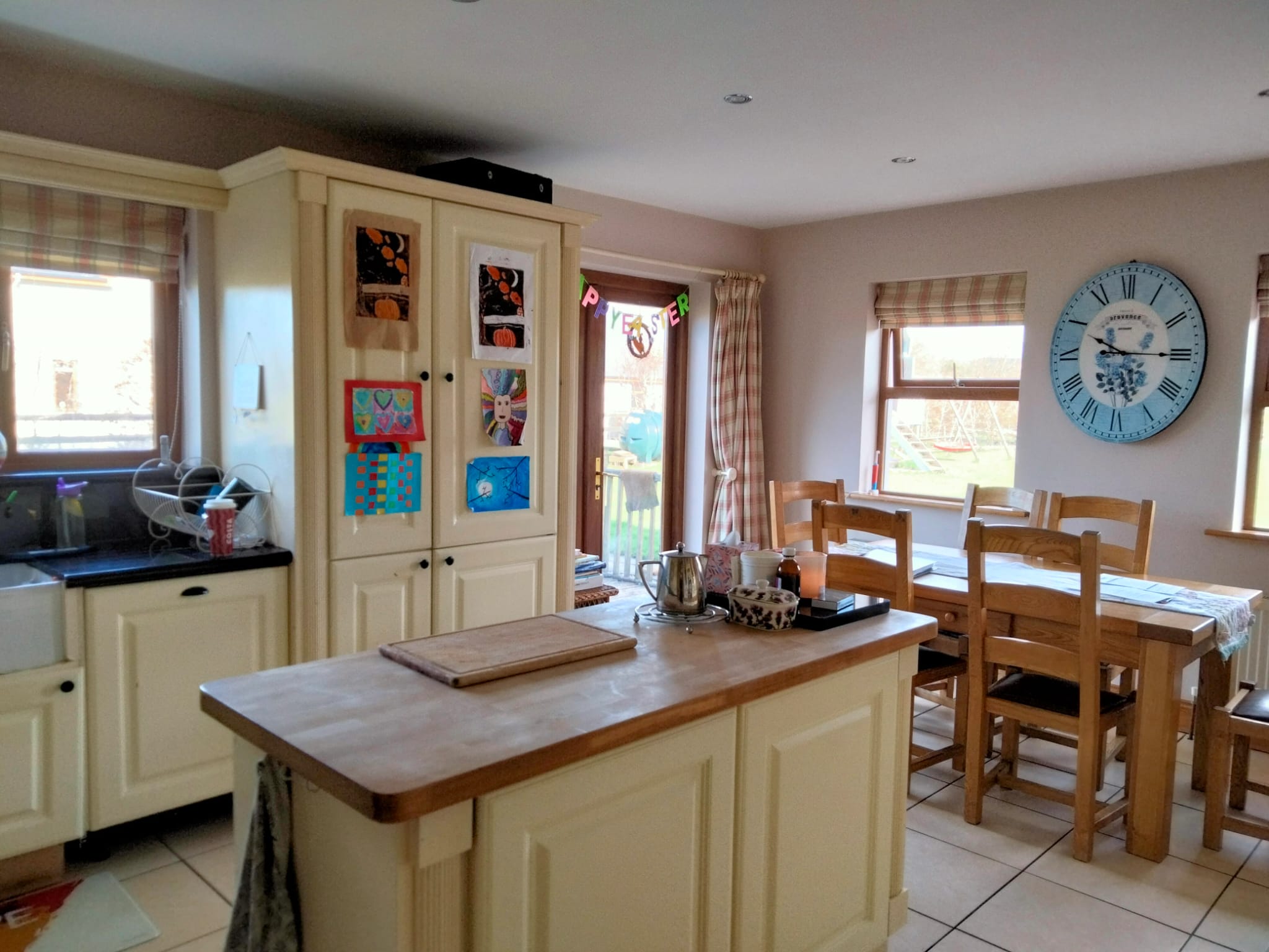 hf Col Mae - Killarney School of English